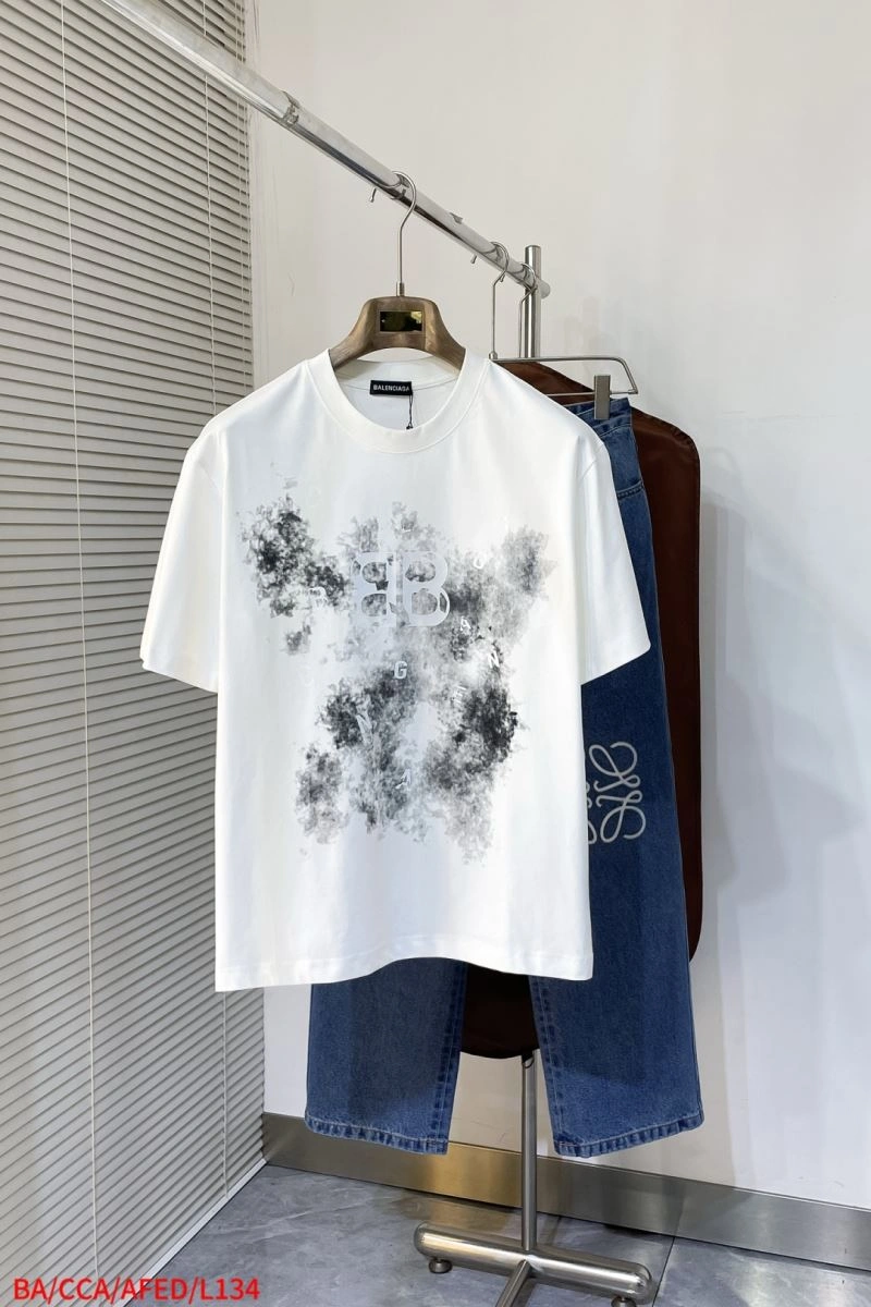 Exact replica Balenciaga T-Shirts