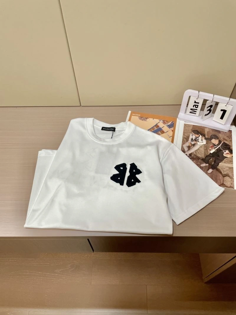 Cut-rate Balenciaga T-Shirts