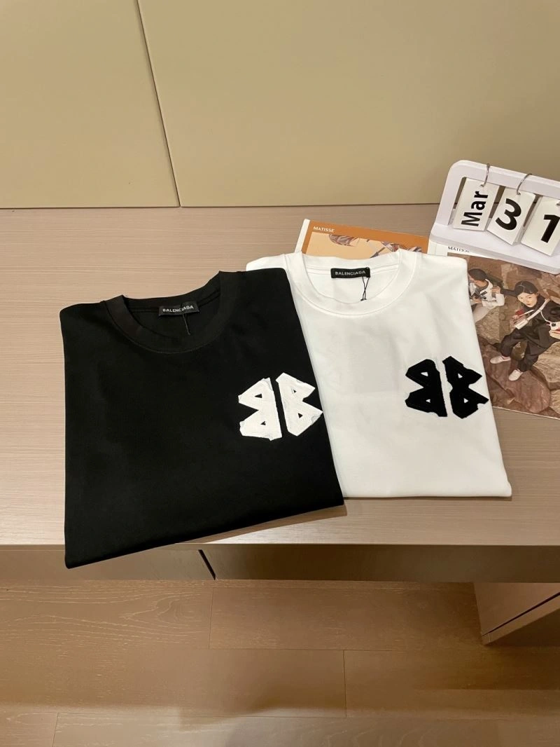 Cut-rate Balenciaga T-Shirts