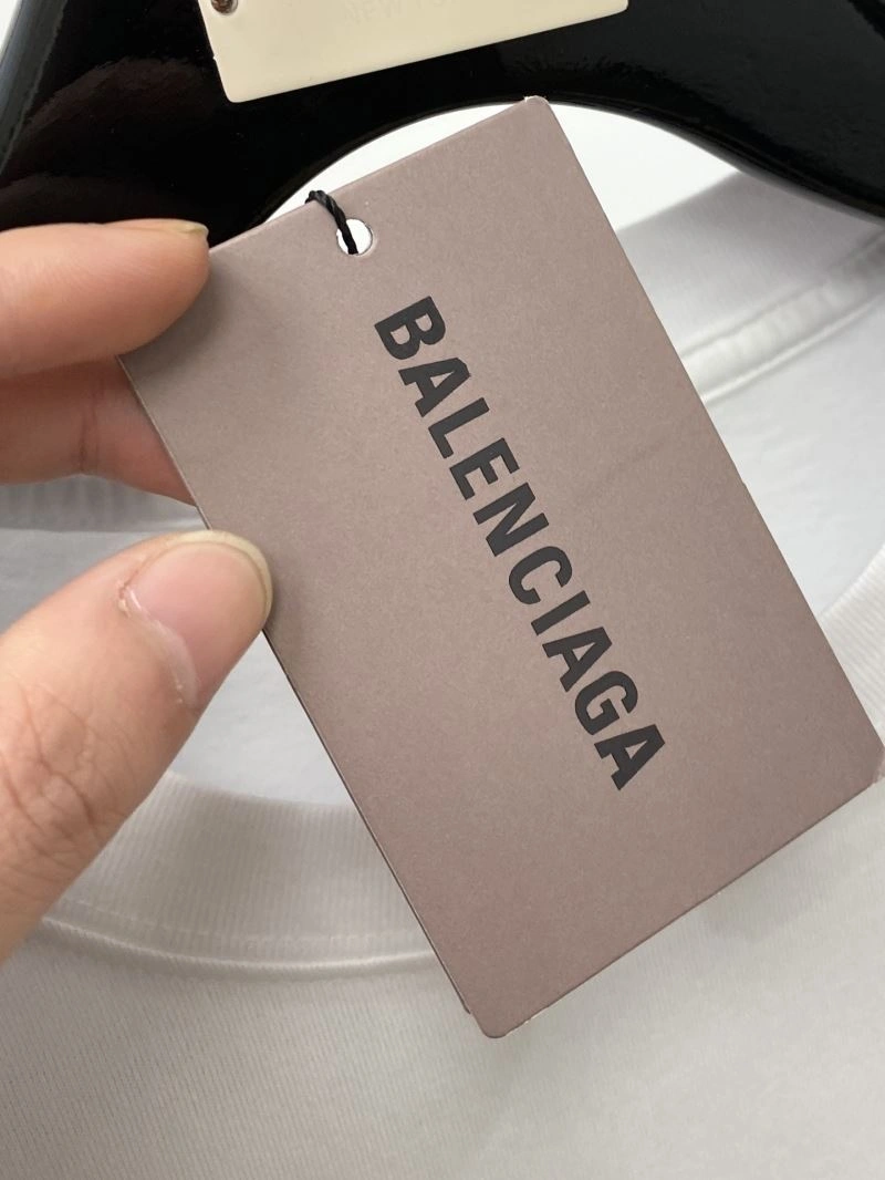 Bargain Balenciaga T-Shirts