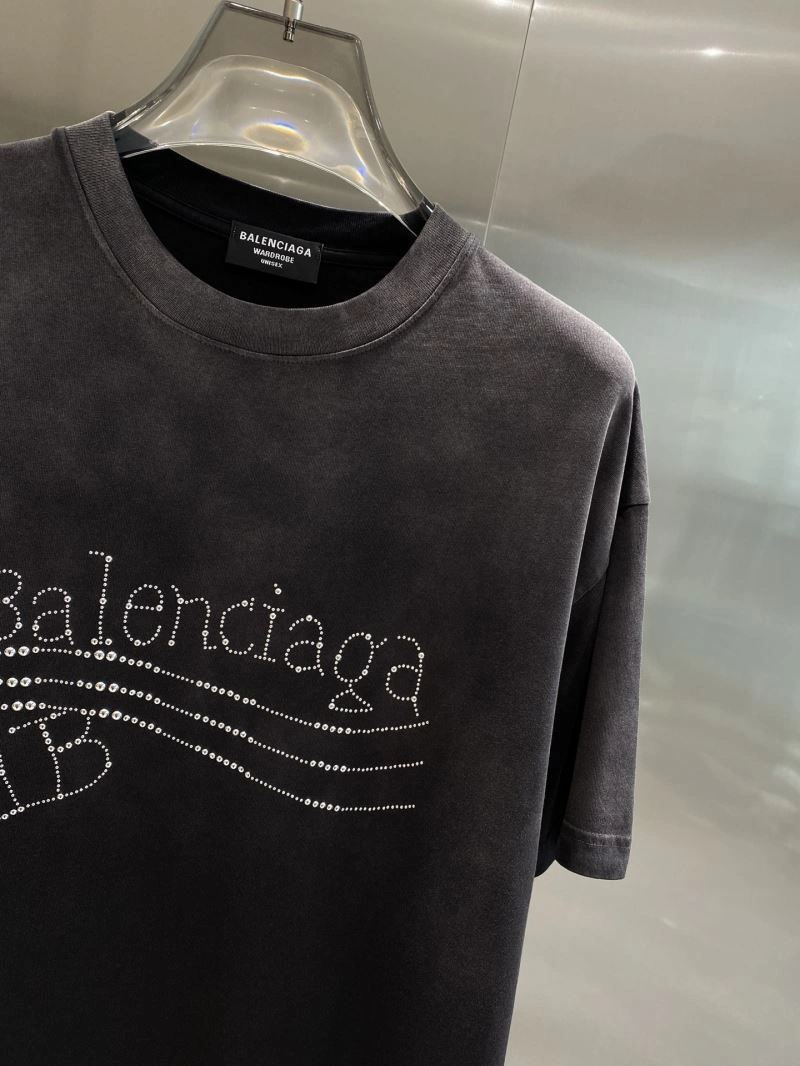 Accurate model Balenciaga T-Shirts