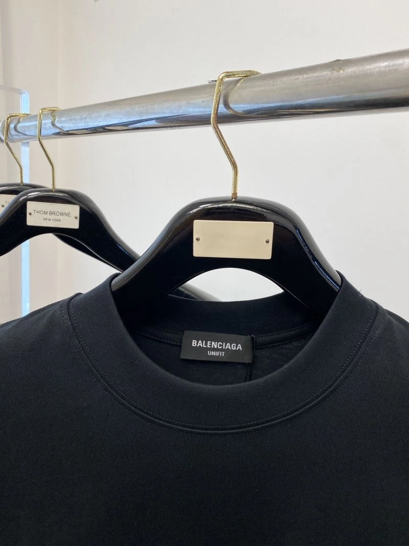 Inexpensive Balenciaga T-Shirts