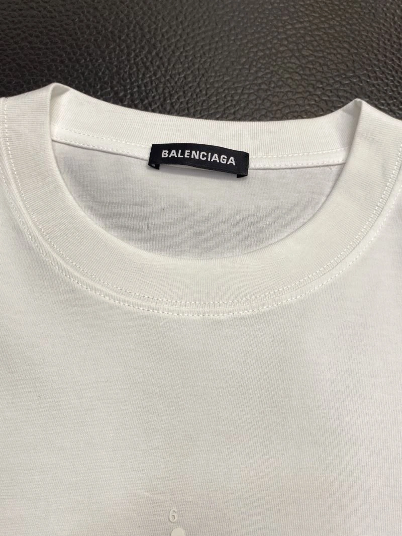 Bargain Balenciaga T-Shirts