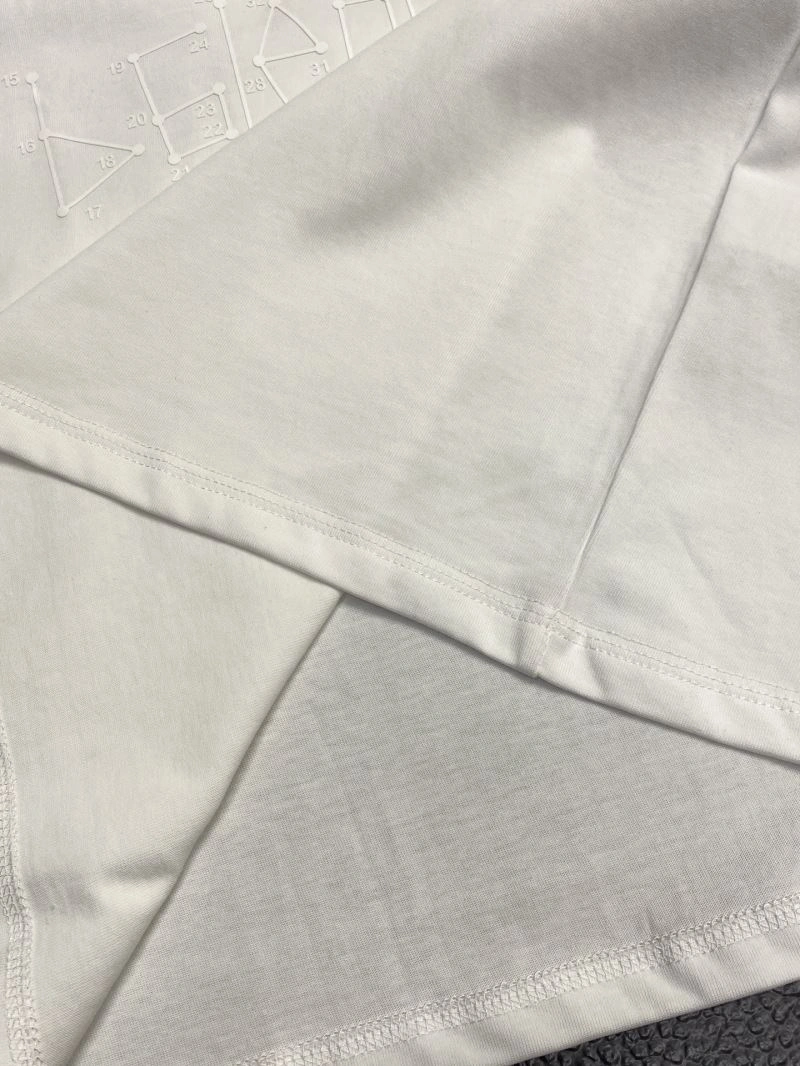 Bargain Balenciaga T-Shirts