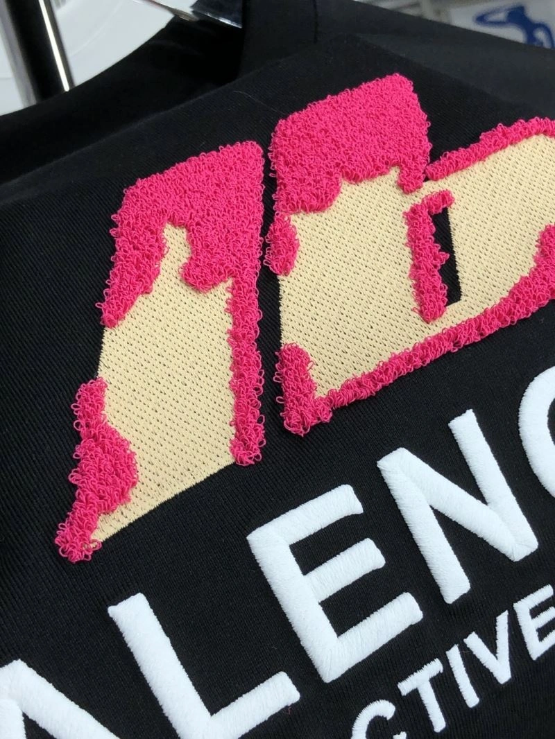 Indistinguishable Balenciaga T-Shirts