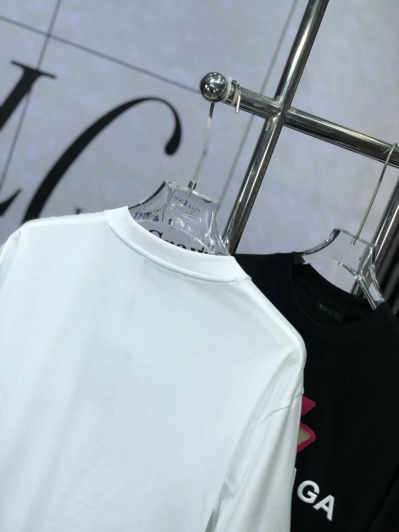 Accurate model Balenciaga T-Shirts