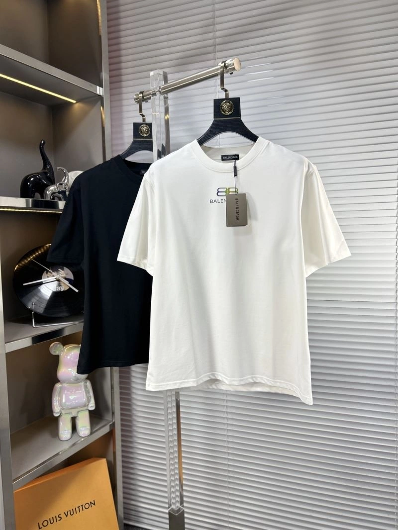 Low-cost Balenciaga T-Shirts