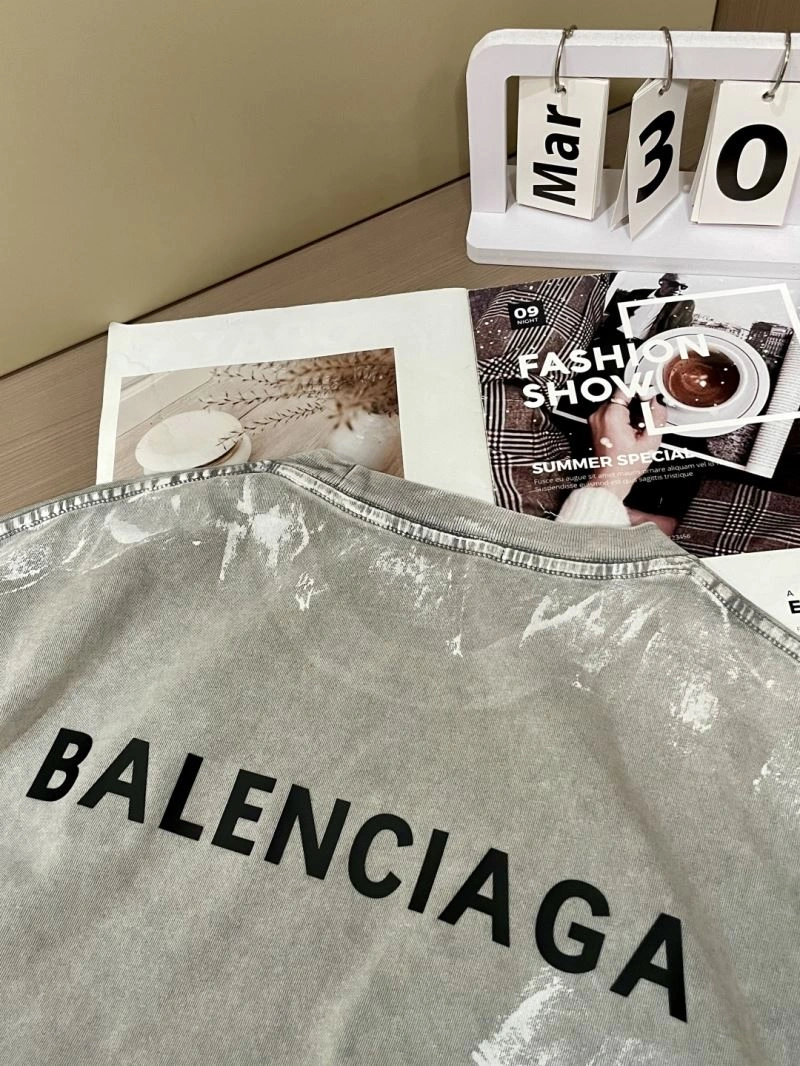 Cut-rate Balenciaga T-Shirts