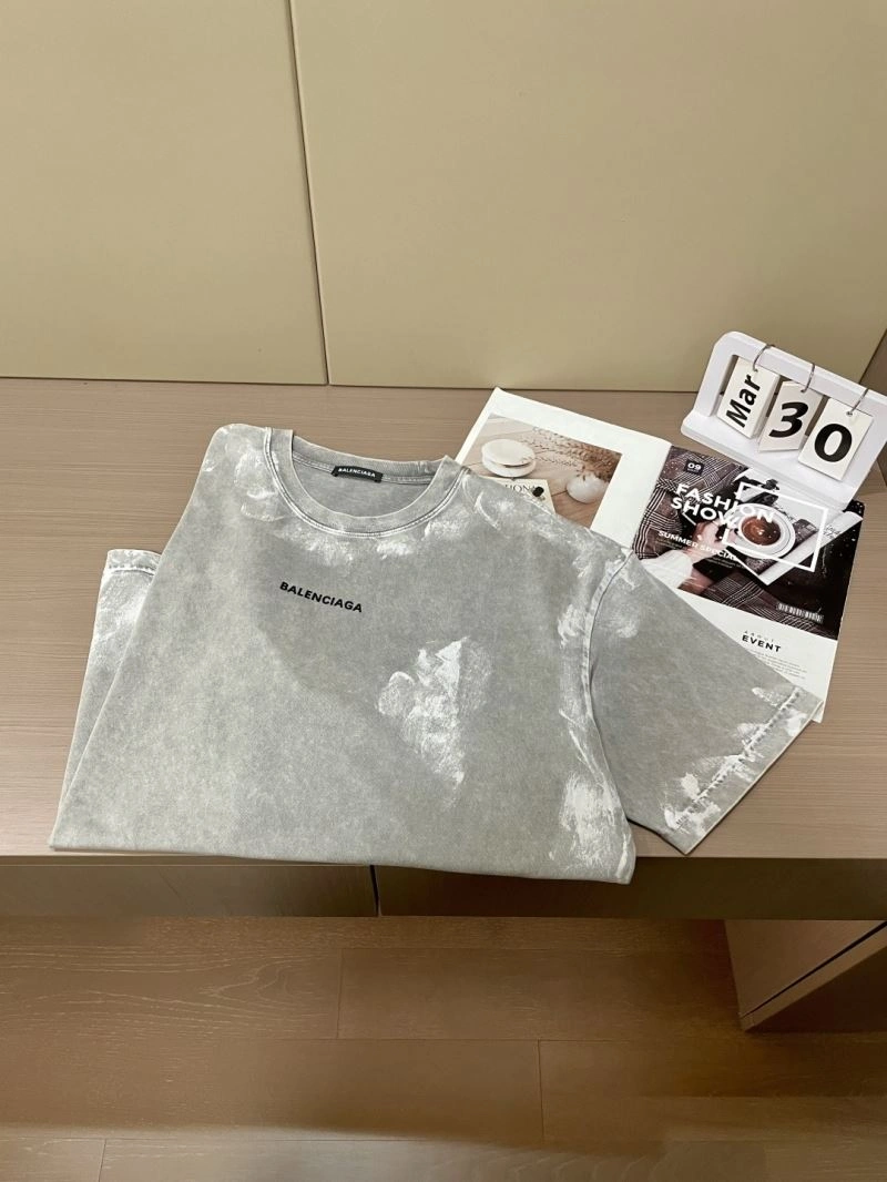 Cut-rate Balenciaga T-Shirts