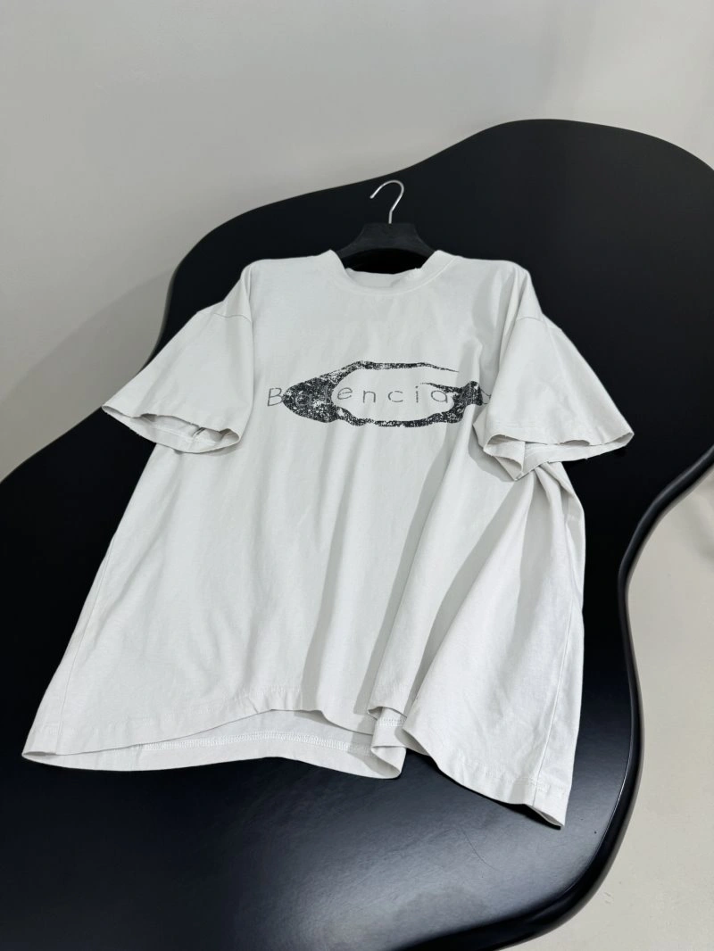 Economical Balenciaga T-Shirts