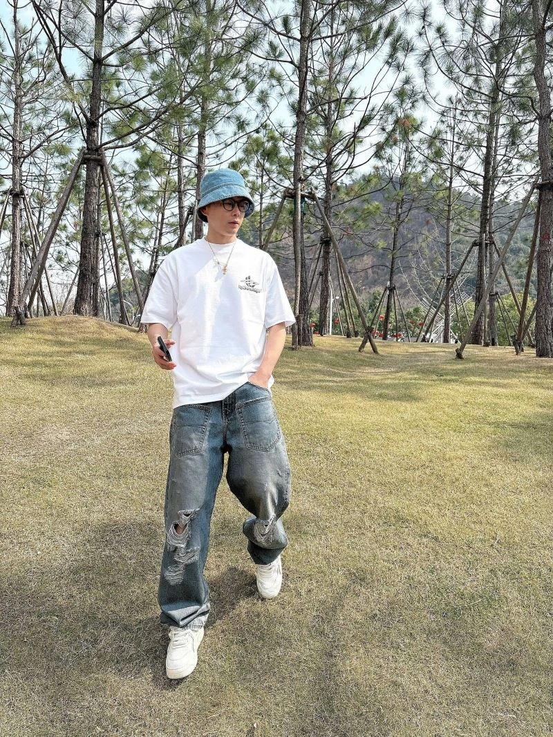 Exact replica Balenciaga T-Shirts