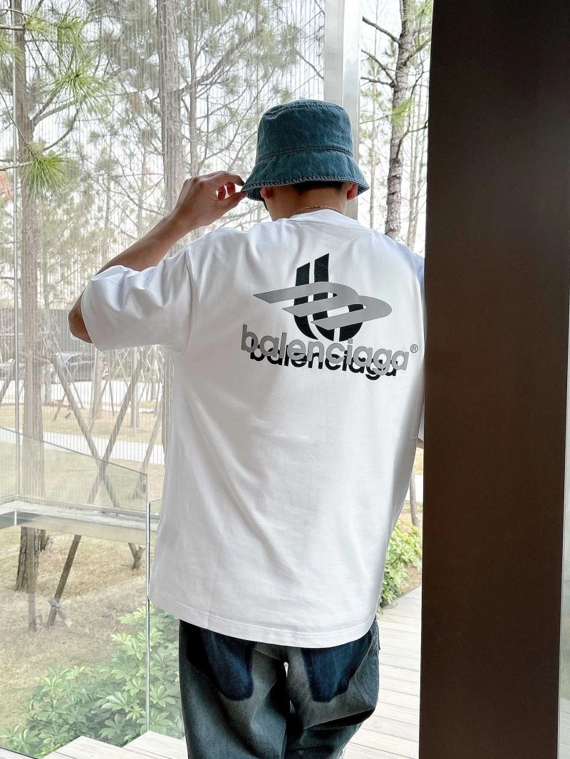 Exact replica Balenciaga T-Shirts