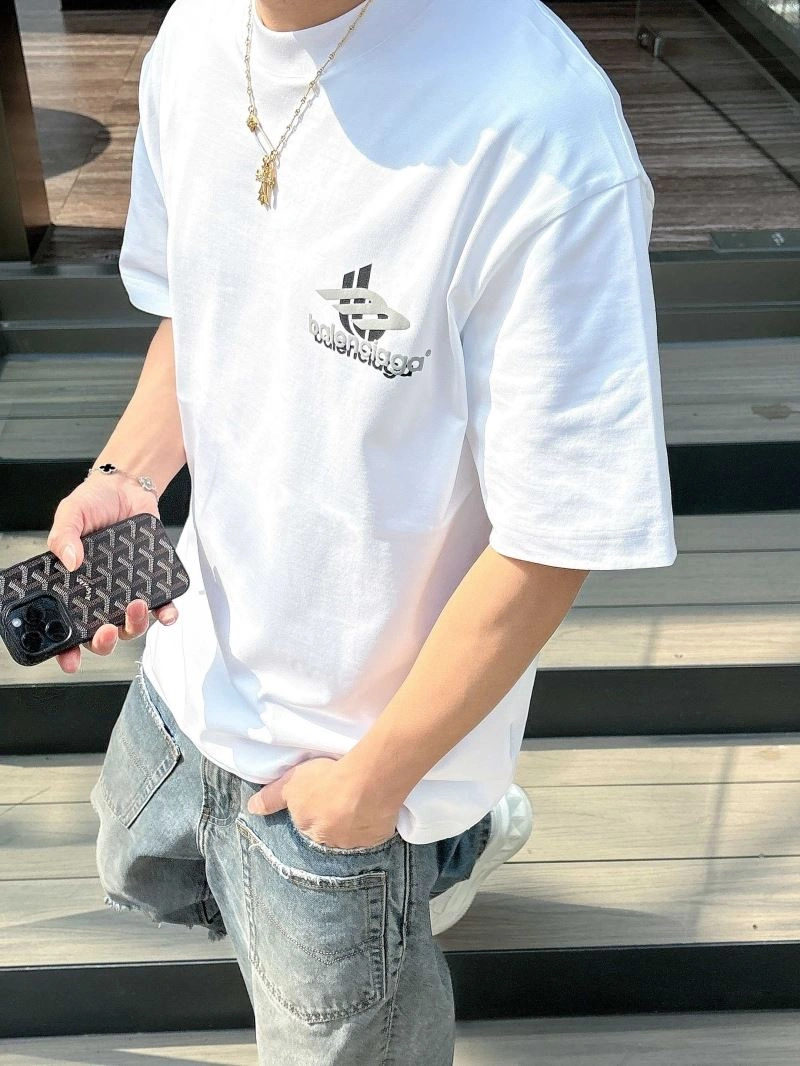 Exact replica Balenciaga T-Shirts
