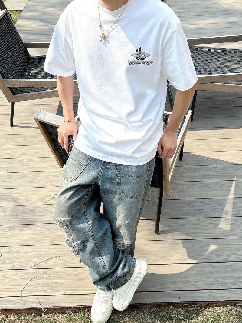Exact replica Balenciaga T-Shirts