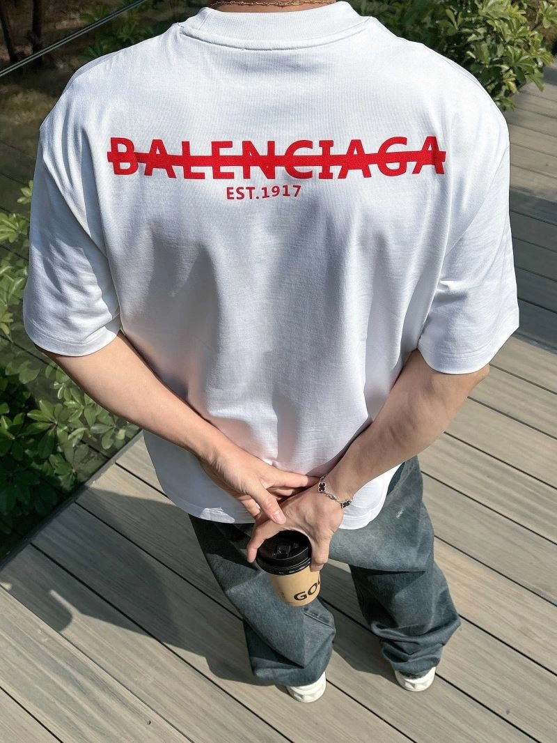 Low-cost Balenciaga T-Shirts