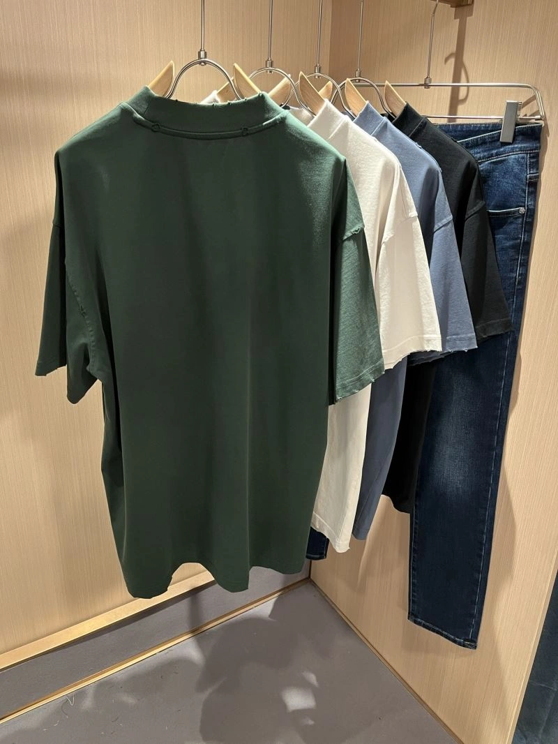 Bargain Balenciaga T-Shirts