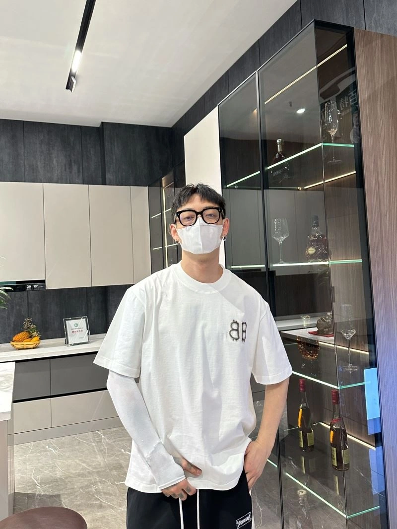 Brand-original Balenciaga T-Shirts
