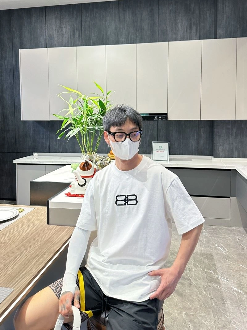 Top mirror Balenciaga T-Shirts