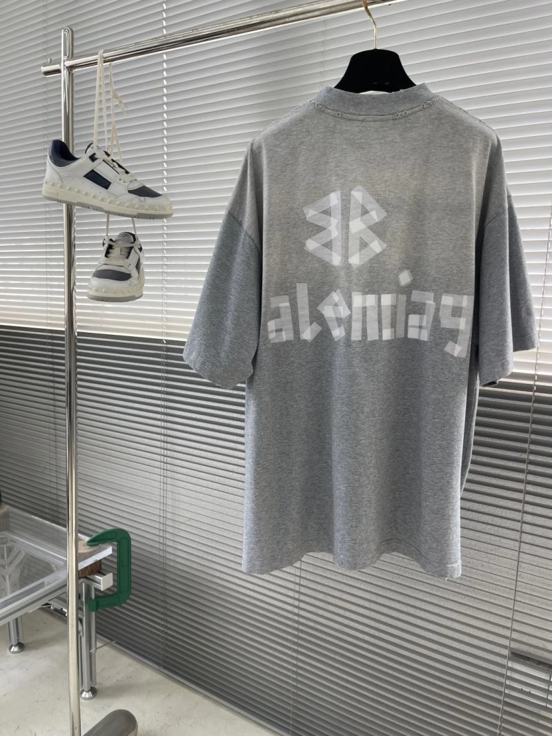 Cut-rate Balenciaga T-Shirts