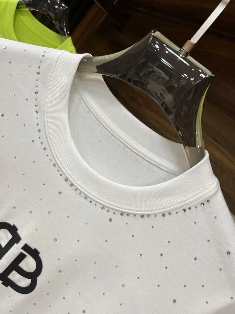 Bargain Balenciaga T-Shirts