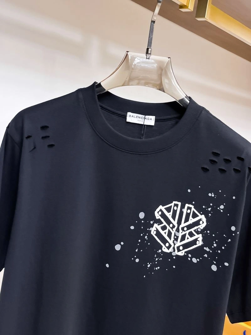 Accurate model Balenciaga T-Shirts