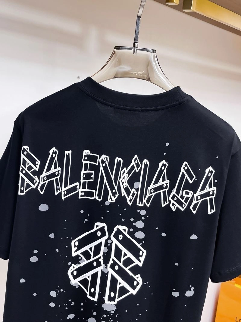 Accurate model Balenciaga T-Shirts