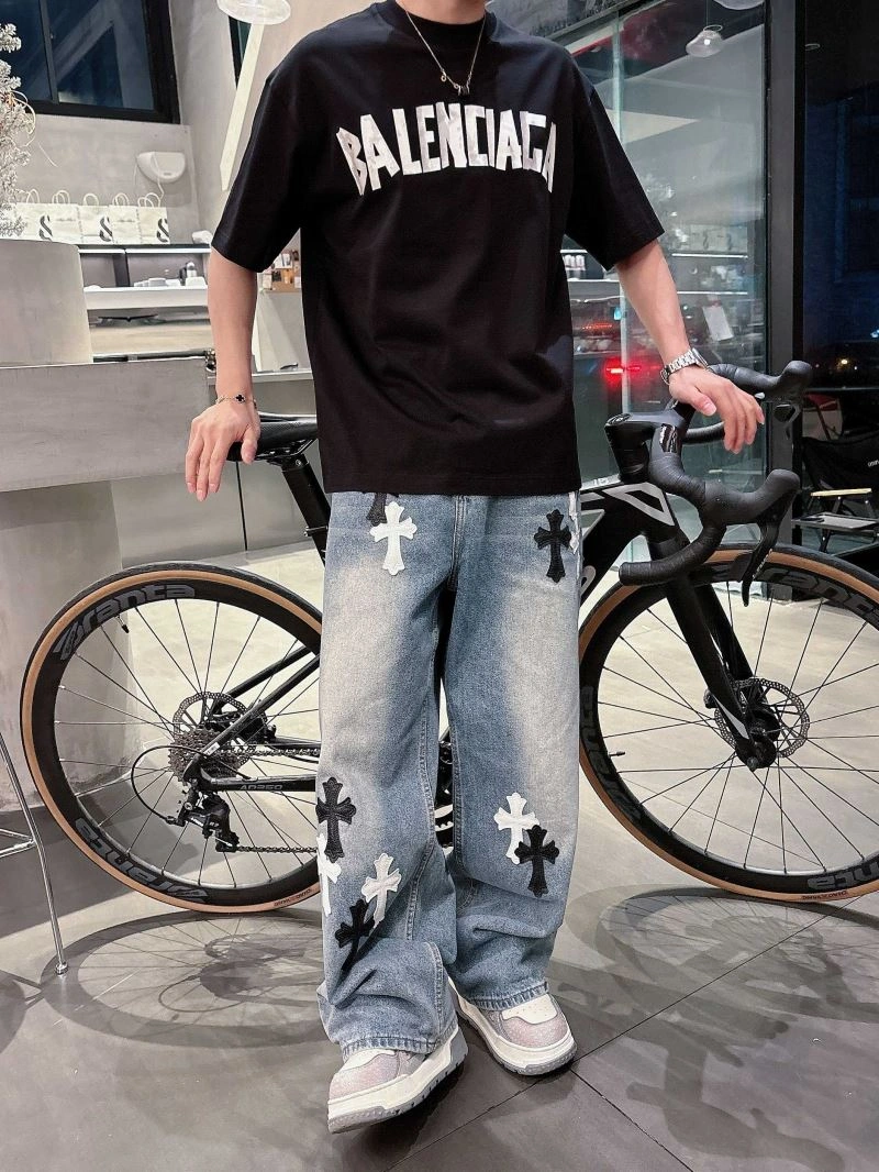 Indistinguishable Balenciaga T-Shirts