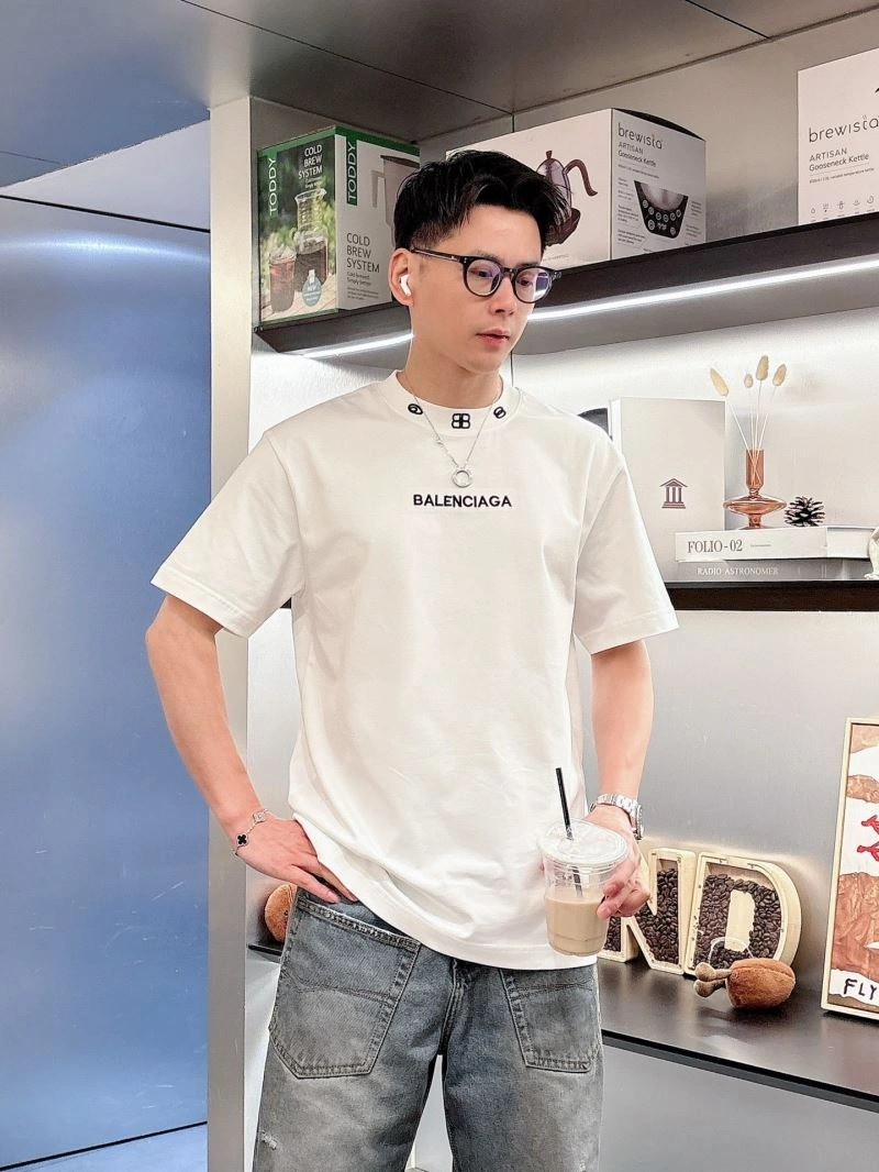 Discounted Balenciaga T-Shirts