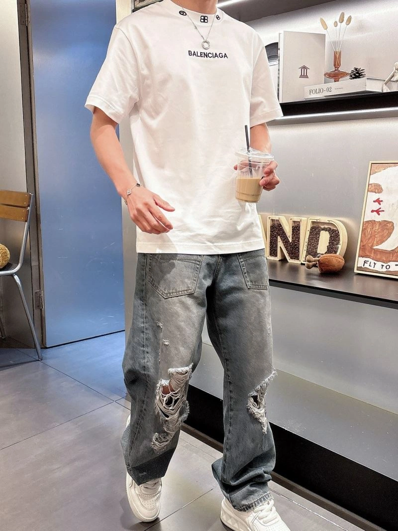 Discounted Balenciaga T-Shirts