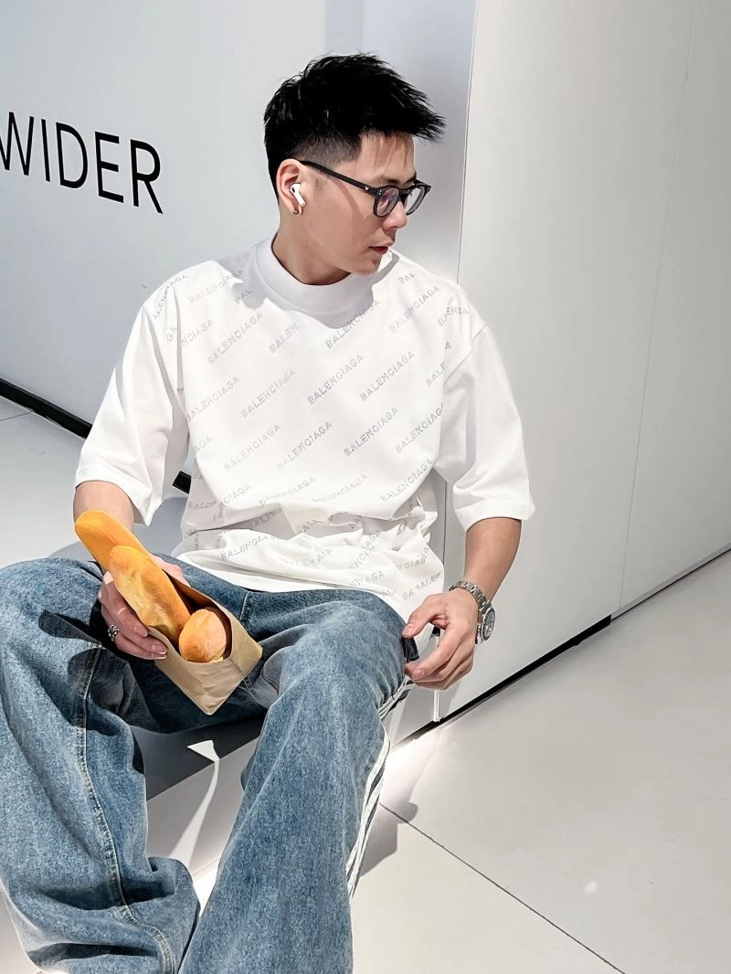 Affordable Balenciaga T-Shirts