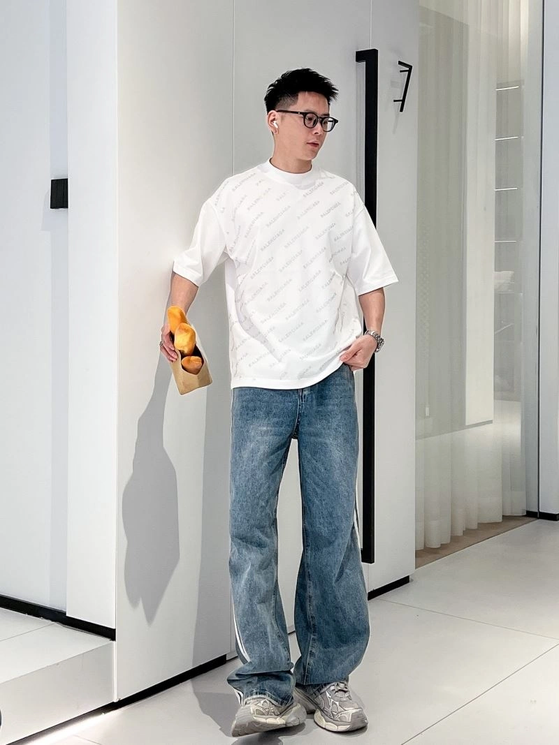 Affordable Balenciaga T-Shirts