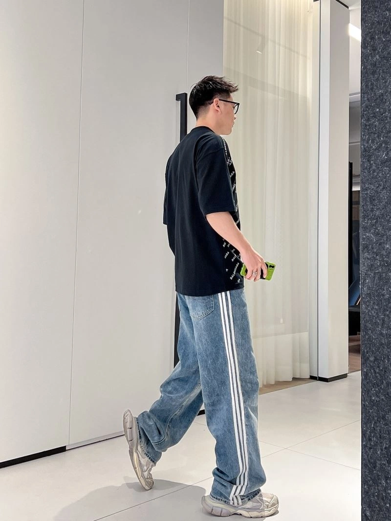 Value-priced Balenciaga T-Shirts