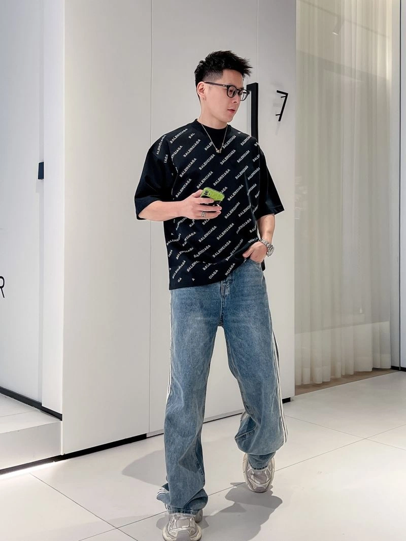 Value-priced Balenciaga T-Shirts