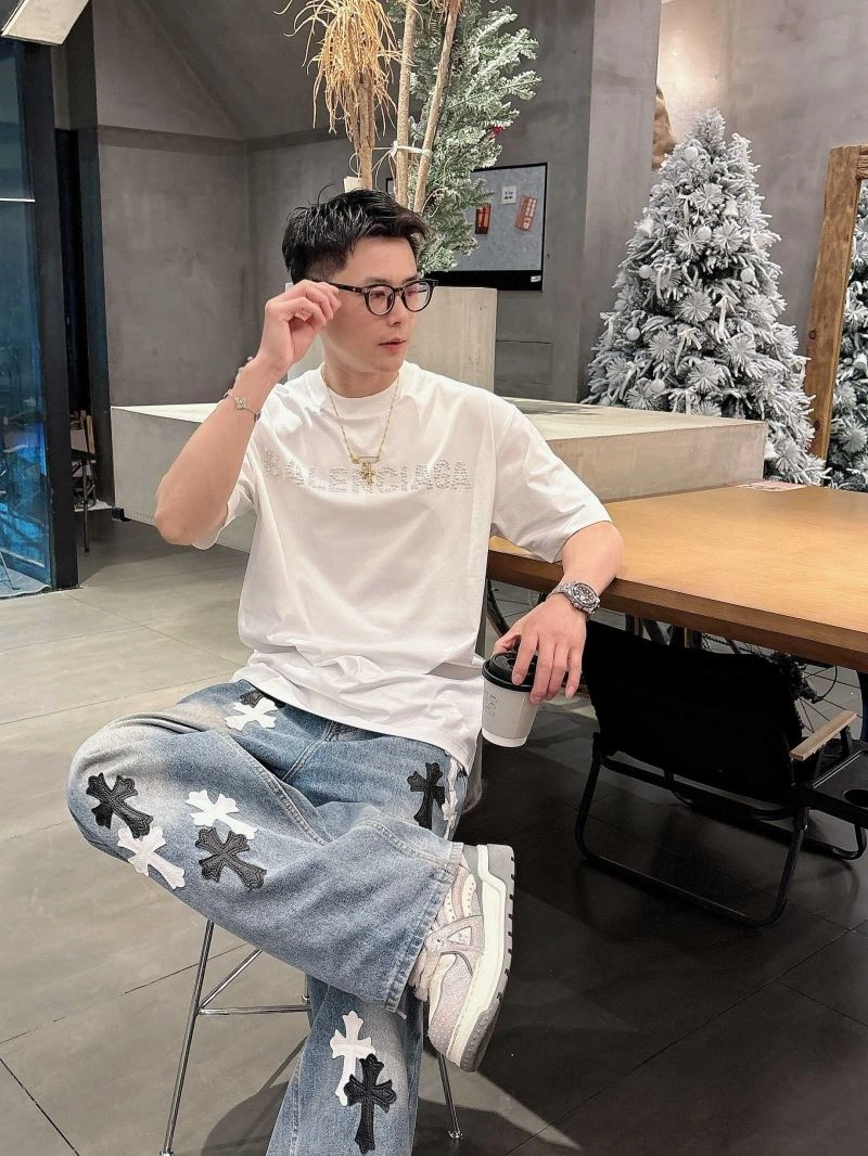 Reasonably priced Balenciaga T-Shirts
