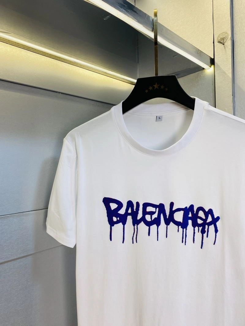 Inexpensive Balenciaga T-Shirts
