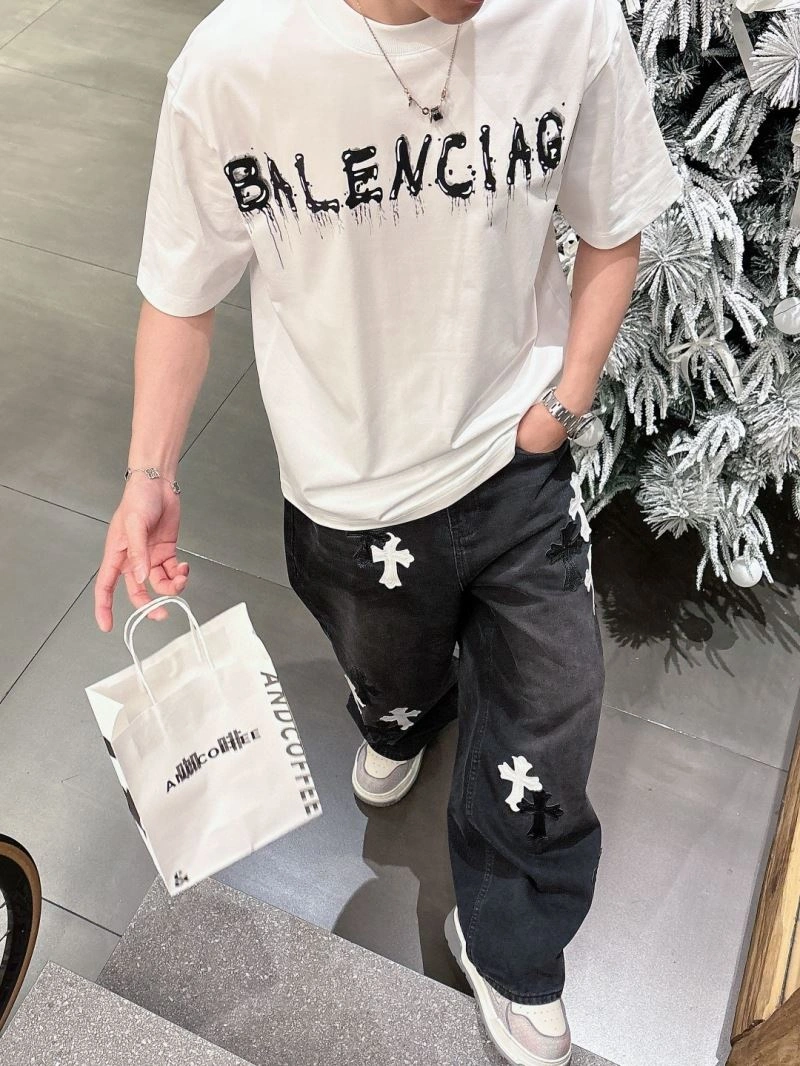 Bargain Balenciaga T-Shirts
