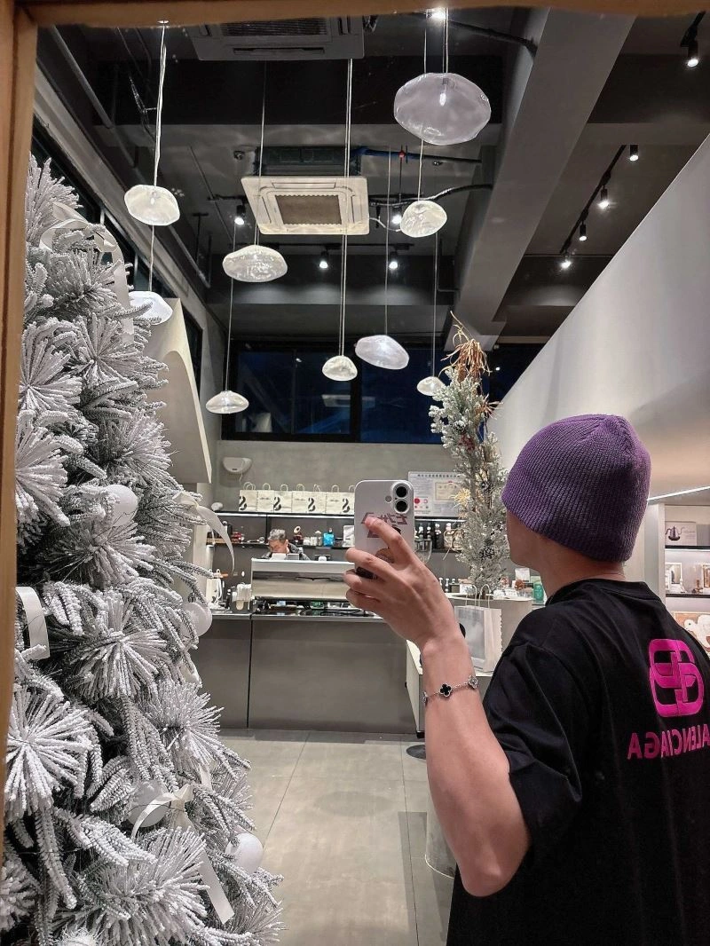Genuine Balenciaga T-Shirts