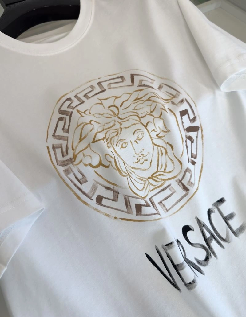 Discounted Balenciaga T-Shirts