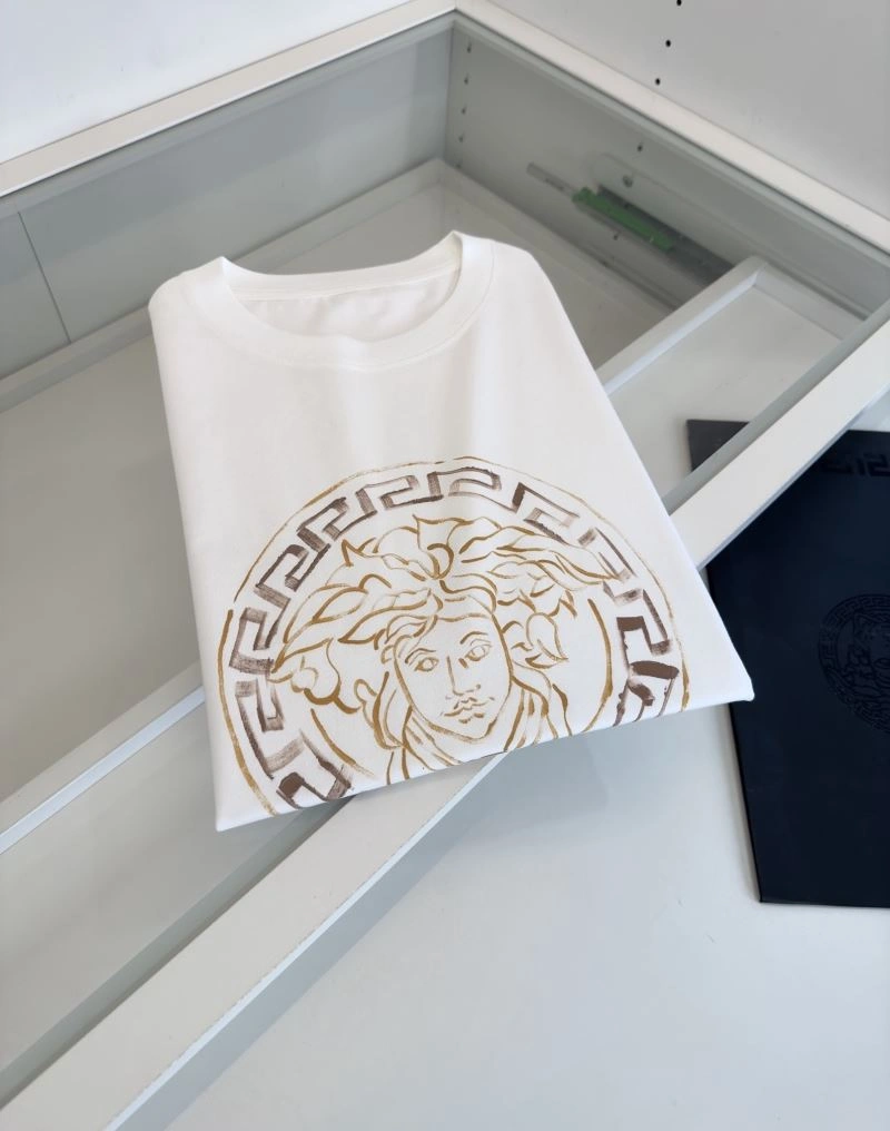 Discounted Balenciaga T-Shirts