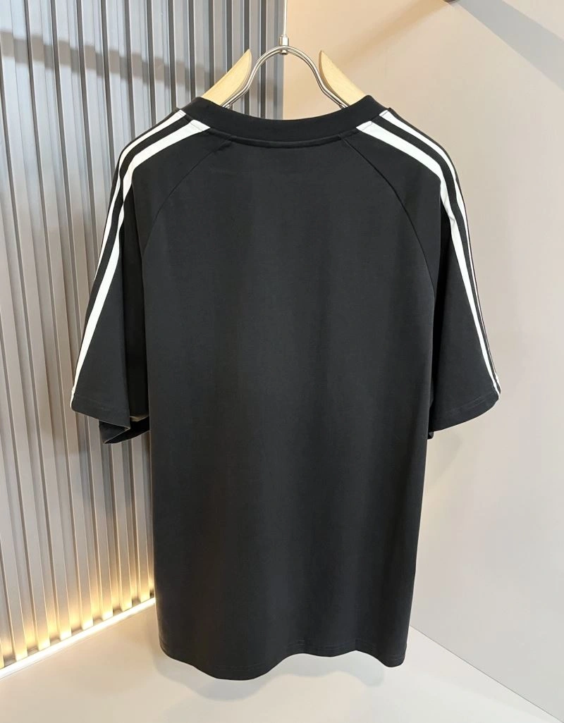 Accurate model Balenciaga T-Shirts