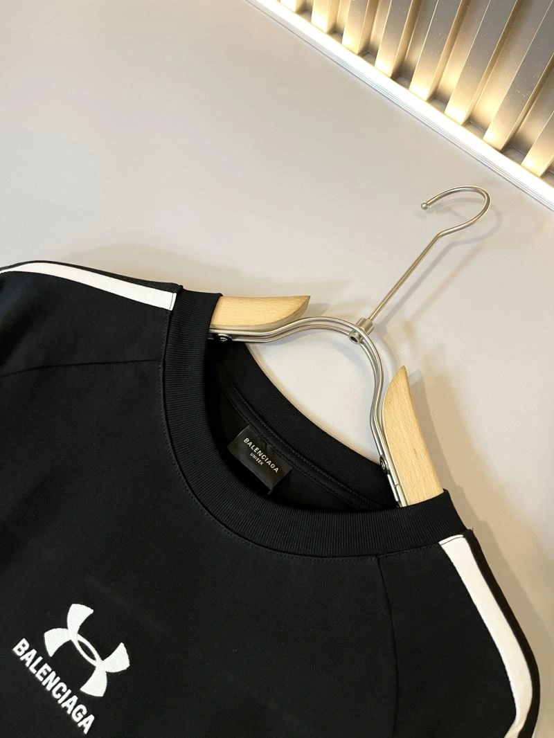 Accurate model Balenciaga T-Shirts