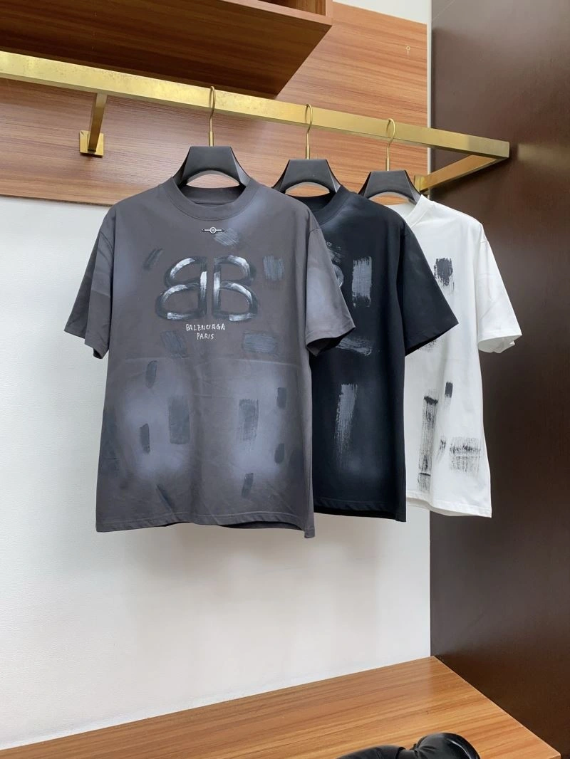 Inexpensive Balenciaga T-Shirts