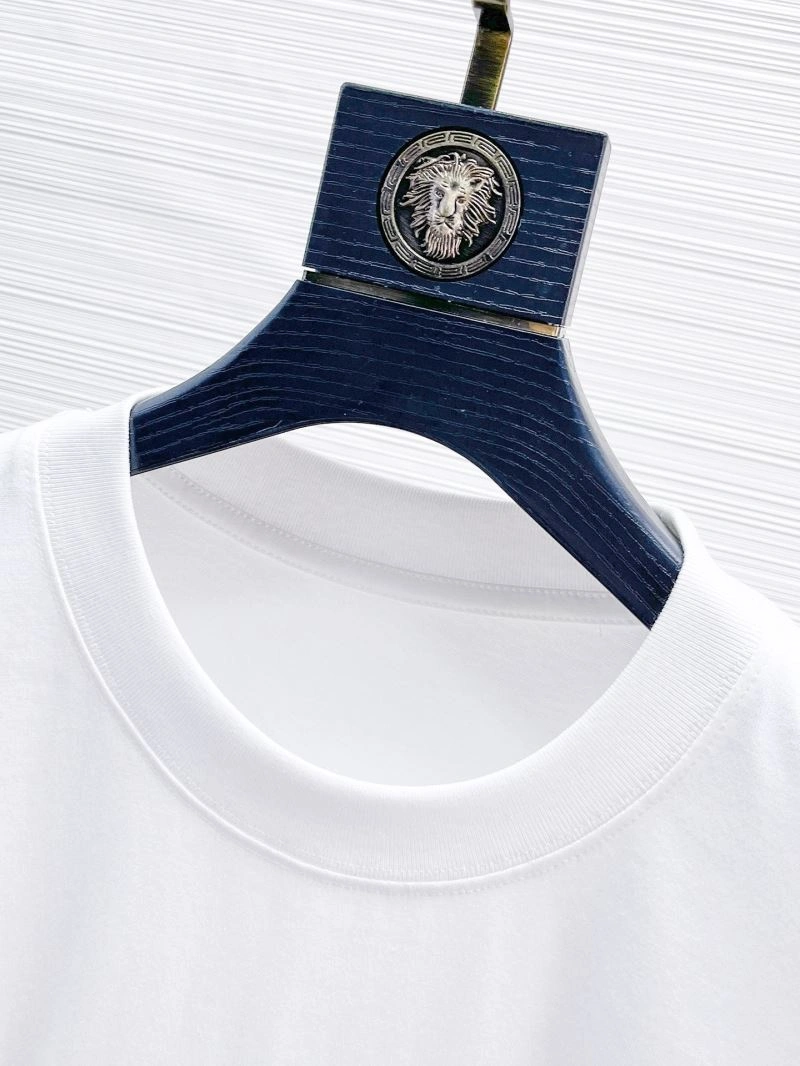 Accurate model Balenciaga T-Shirts