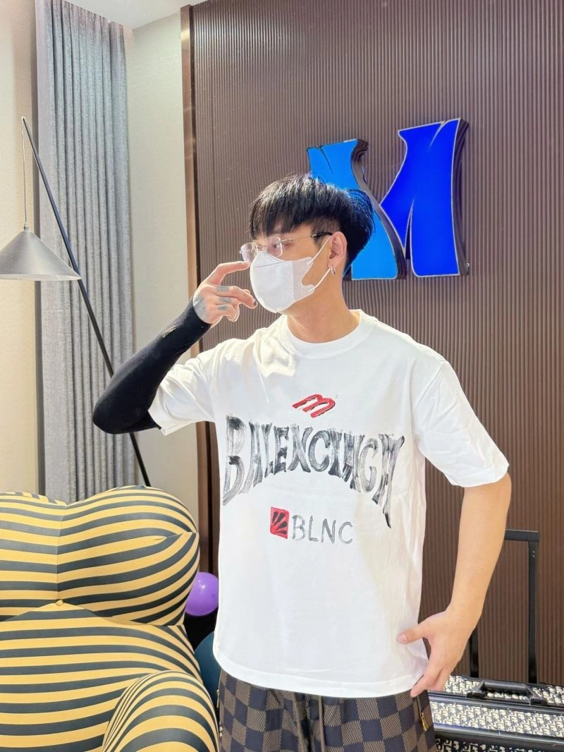 Balenciaga T-Shirts