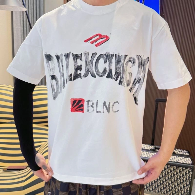 Bargain Balenciaga T-Shirts