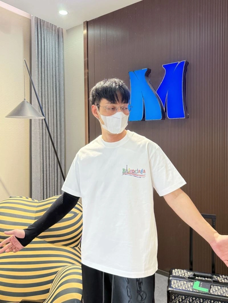 Economical Balenciaga T-Shirts