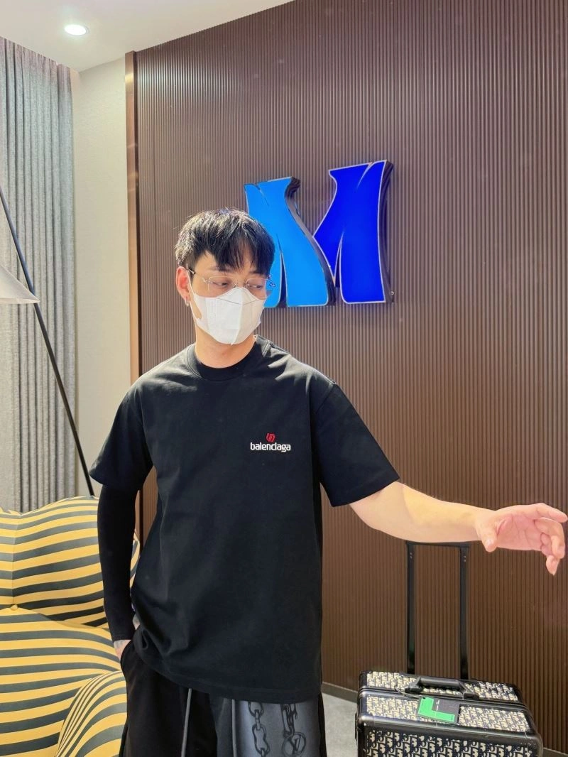 Balenciaga T-Shirts