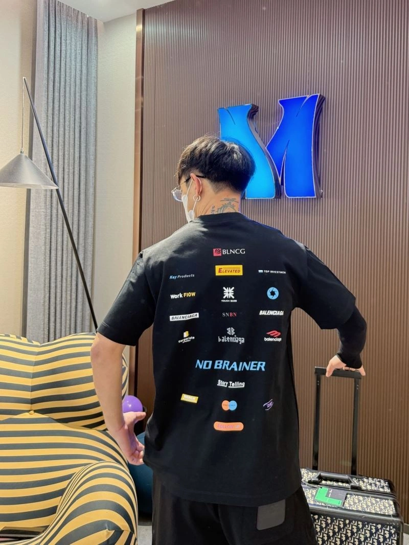 Economical Balenciaga T-Shirts