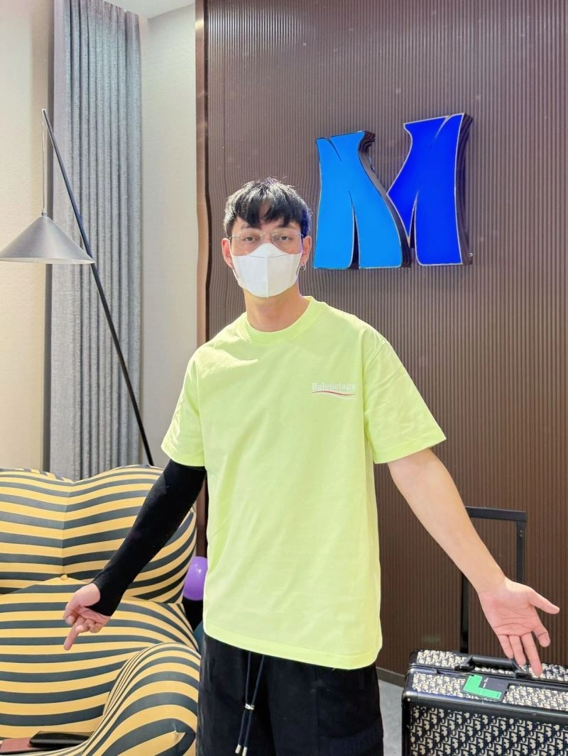 Top match Balenciaga T-Shirts
