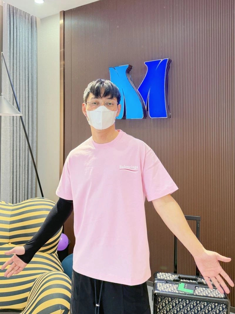 Inexpensive Balenciaga T-Shirts